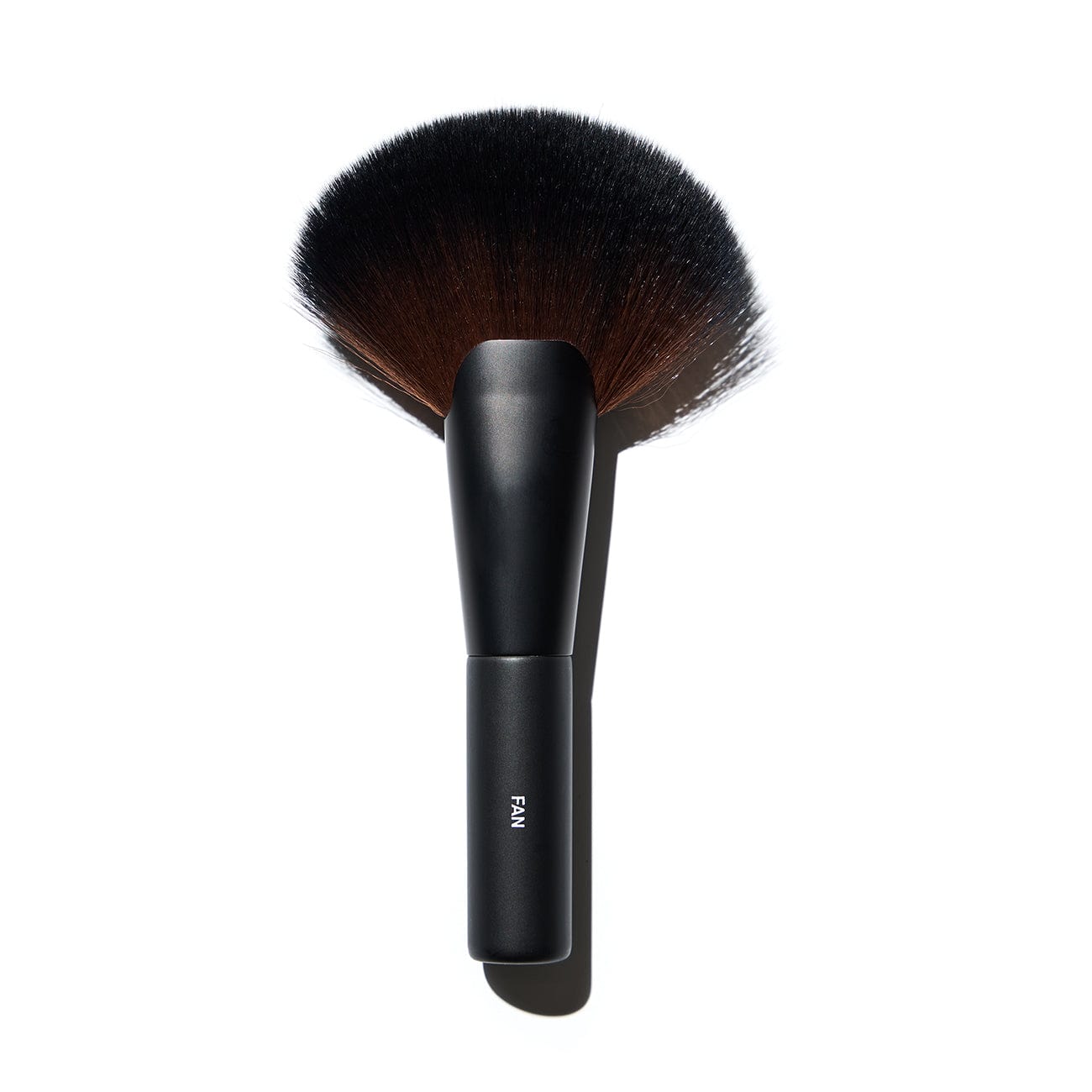 Fan Brush | Gee Beauty